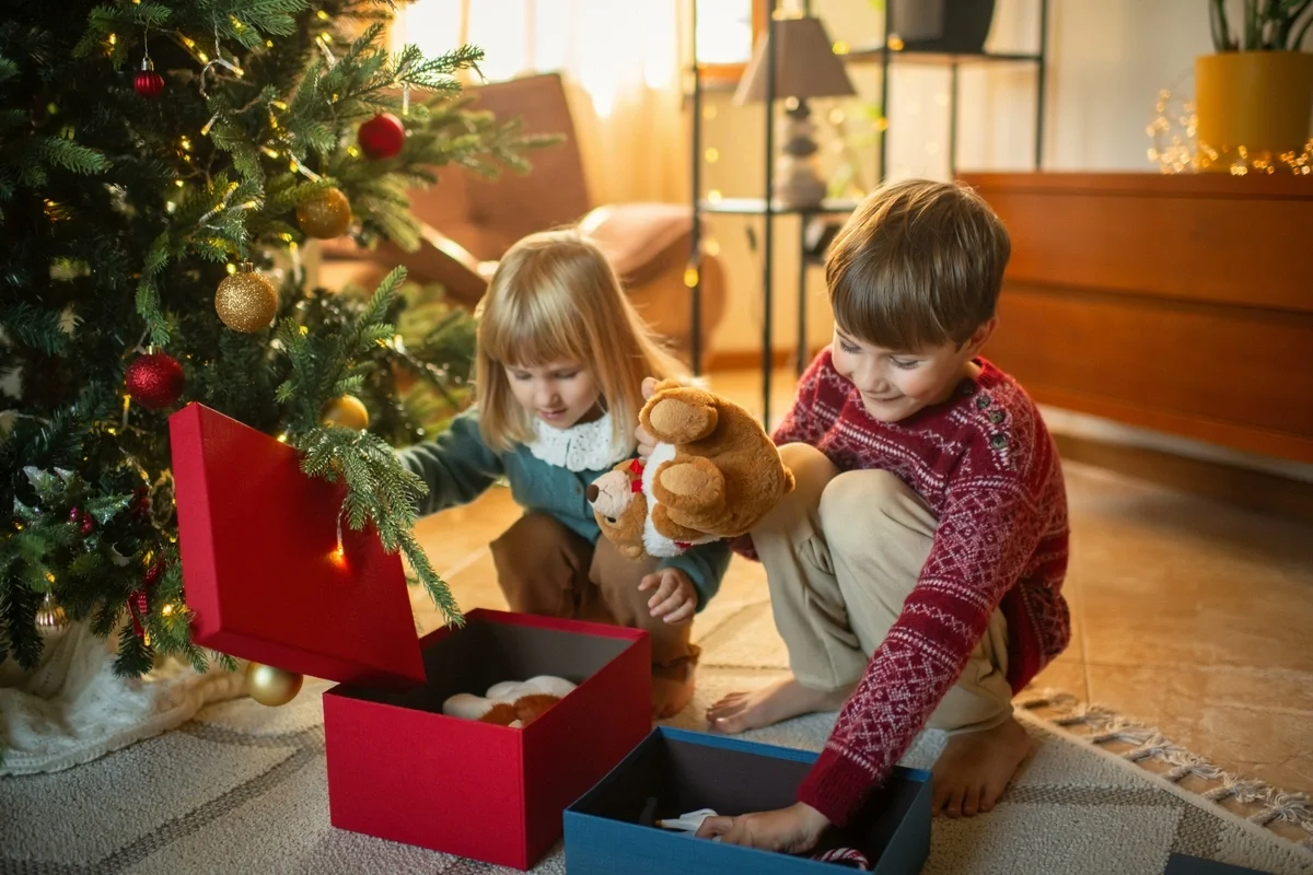 Where to get free (or nearly-free) presents for kids this Christmas