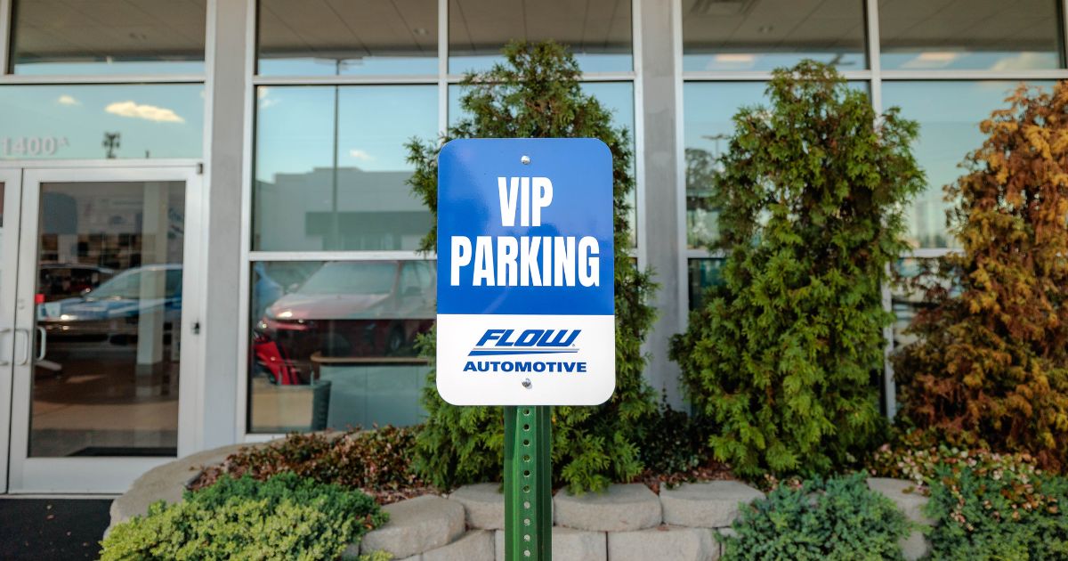 How to Buy a Car with VIP Car Buying Process | Flow Automotive