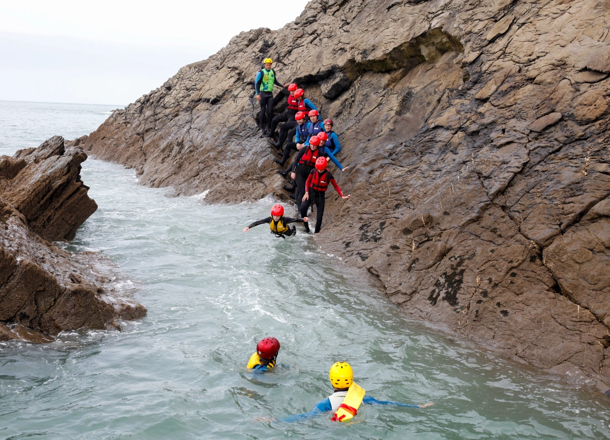 eola | What is coasteering? A beginner's guide