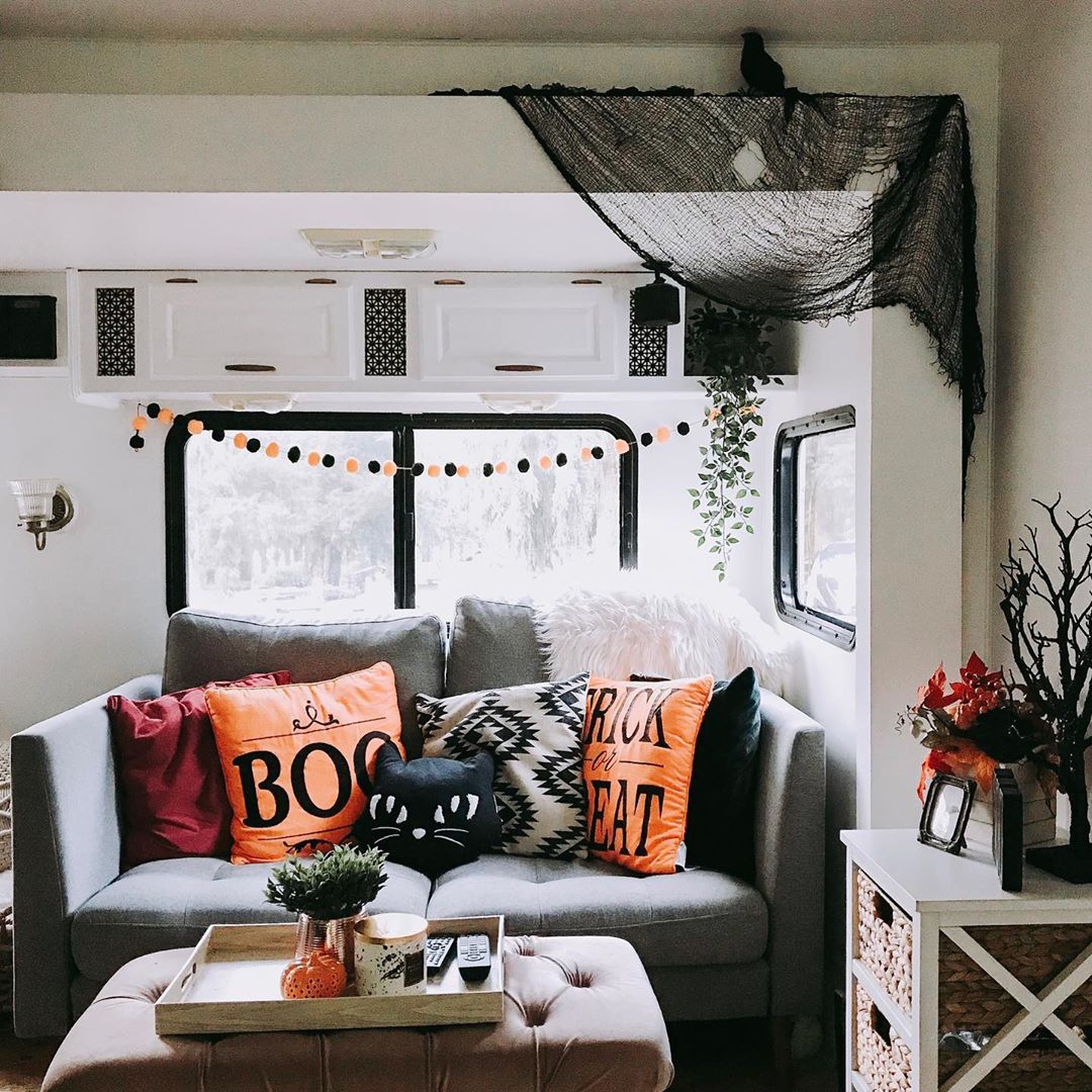 The Complete Guide to Decorating Your RV for Halloween | La Mesa RV ...