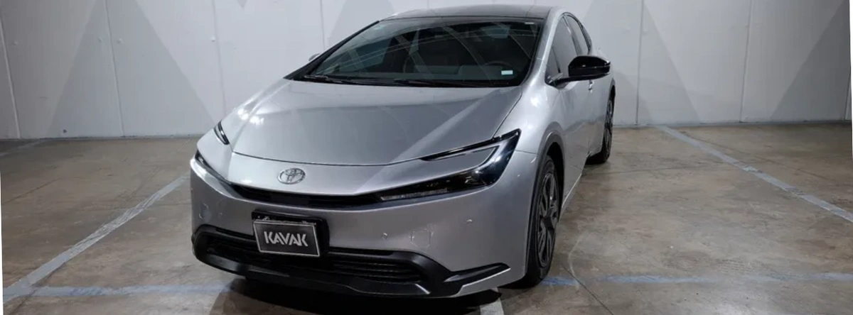 Prius 2023: innovación híbrida, eficiencia de Toyota