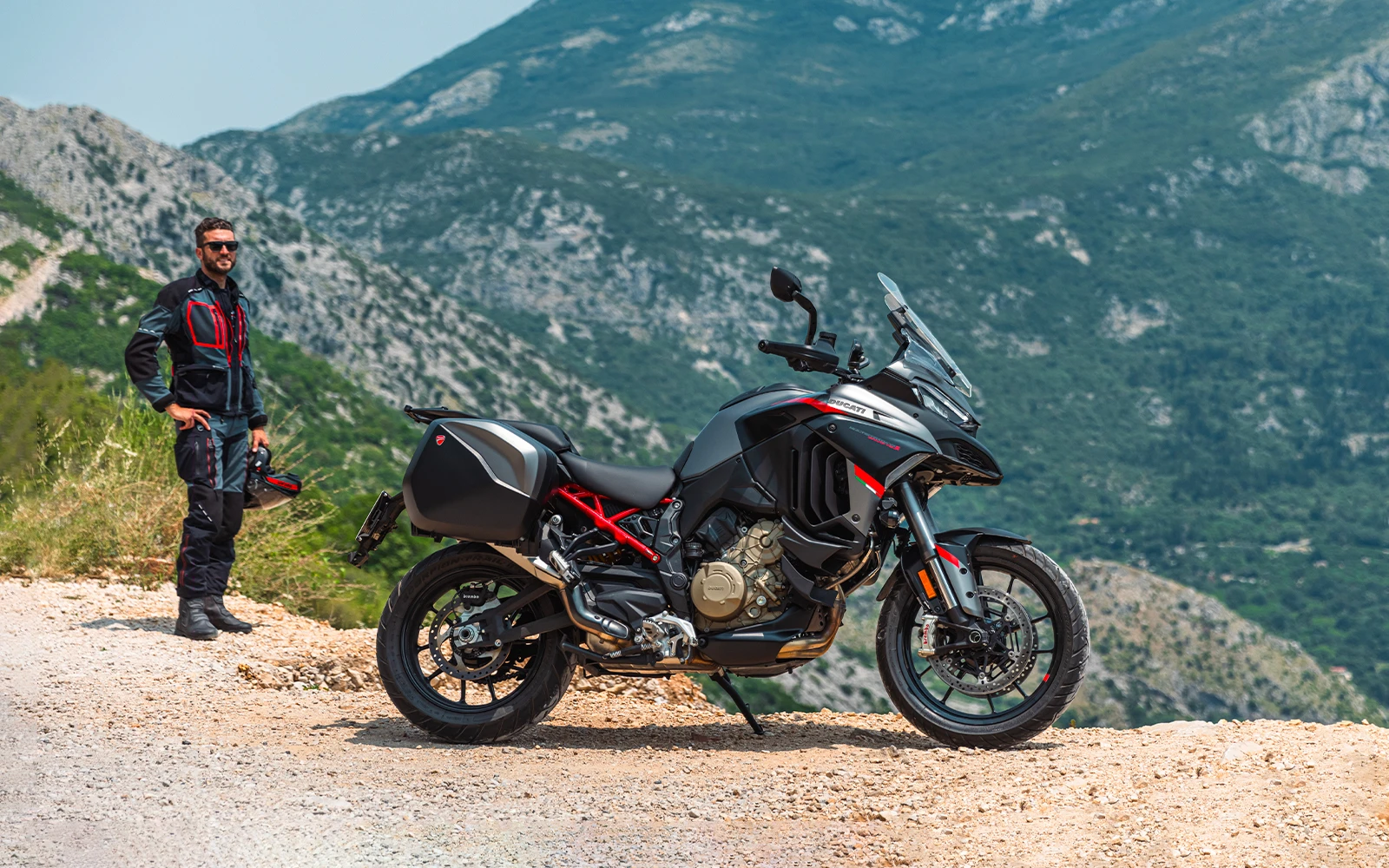 Top 5 Sport Touring Motorcycles: Buyer’s and Renter’s Guide