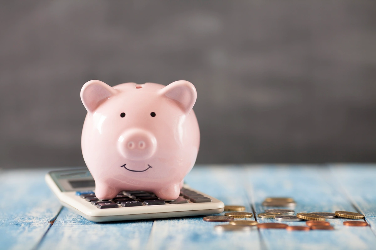 Poorest households have less than £1,000 in savings