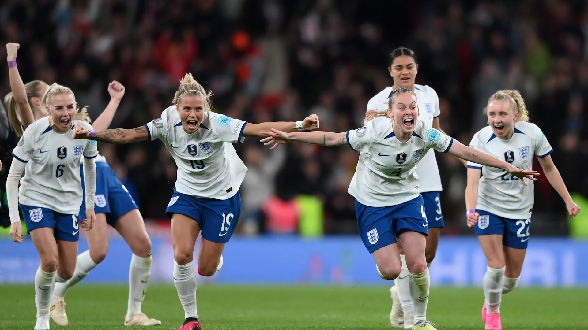 Best & cheapest places to watch England in the Women’s World Cup final ...