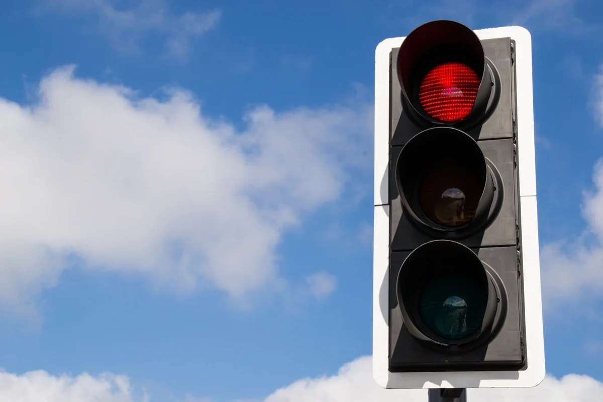 The traffic light guide for the bills you can (and can’t) miss if you ...
