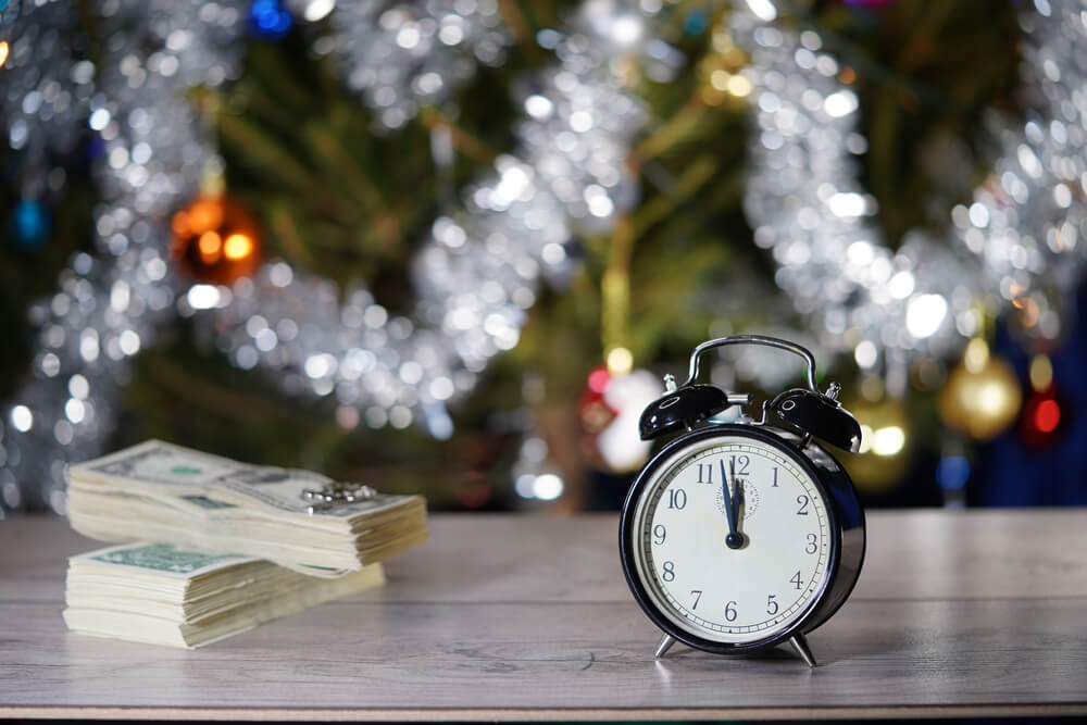 Managing Finances During The Holidays | Holiday Money and Christmas Loans