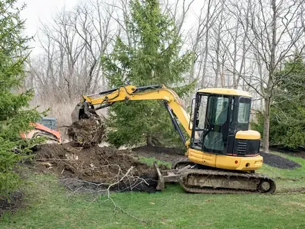 Quick Guide: Selecting the Right Backhoe Attachment