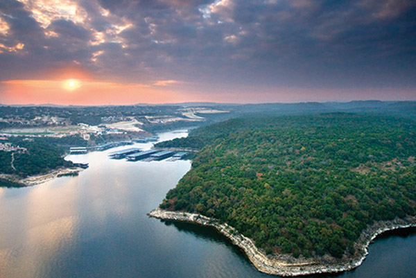 Lake Travis Neighborhoods in Austin | Austin Realty