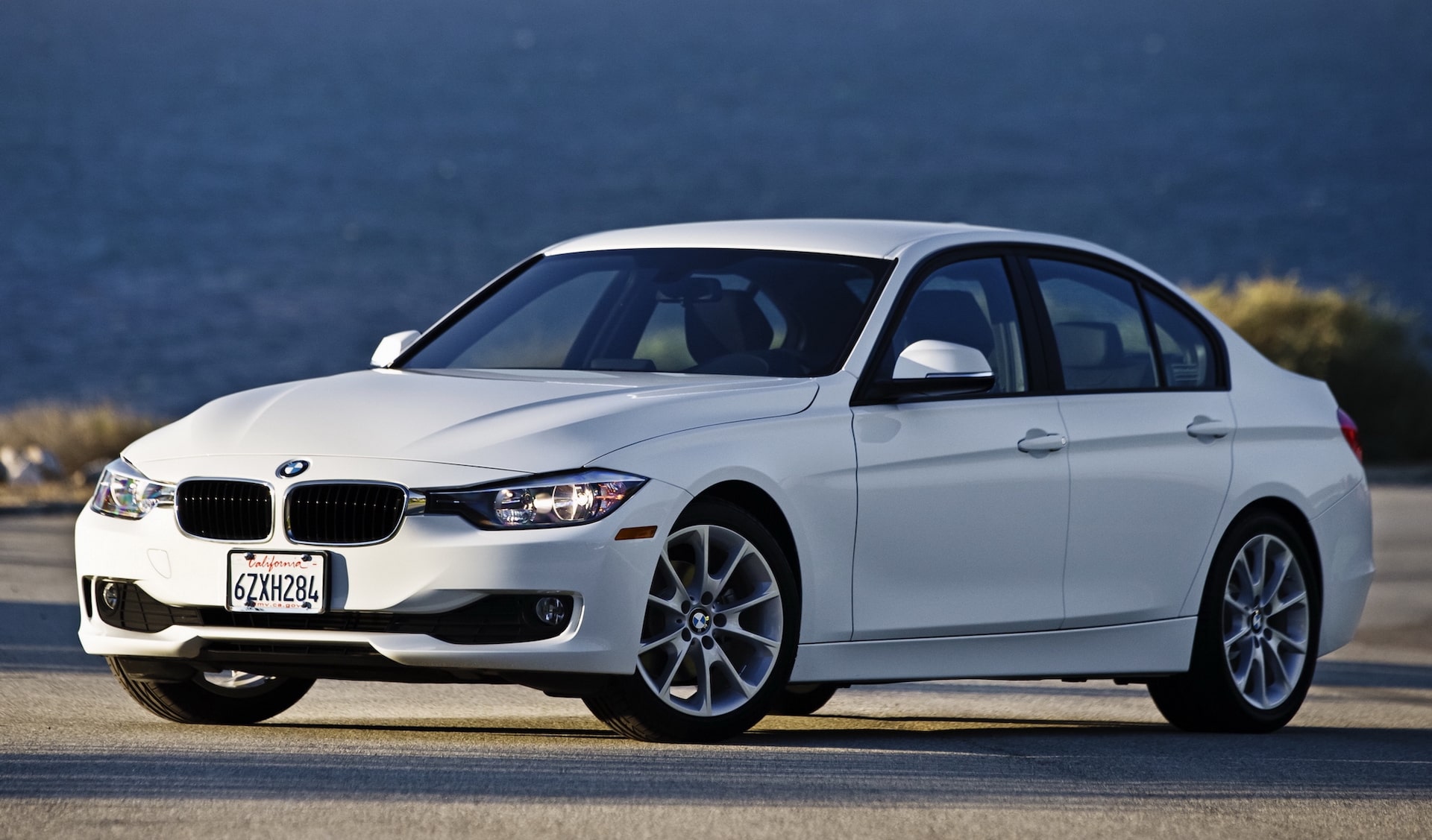 BMW 320i 2015 Sed Com Desempenho Esportivo
