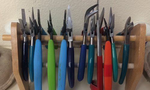 Setting Up a New Jewelry Bench - Halstead